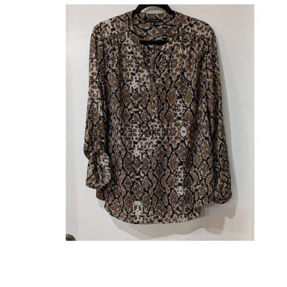 Zac & Rachel | Tops | Blouse Womans Sz Xl Zac Rachel Vneck Snake Skin ...